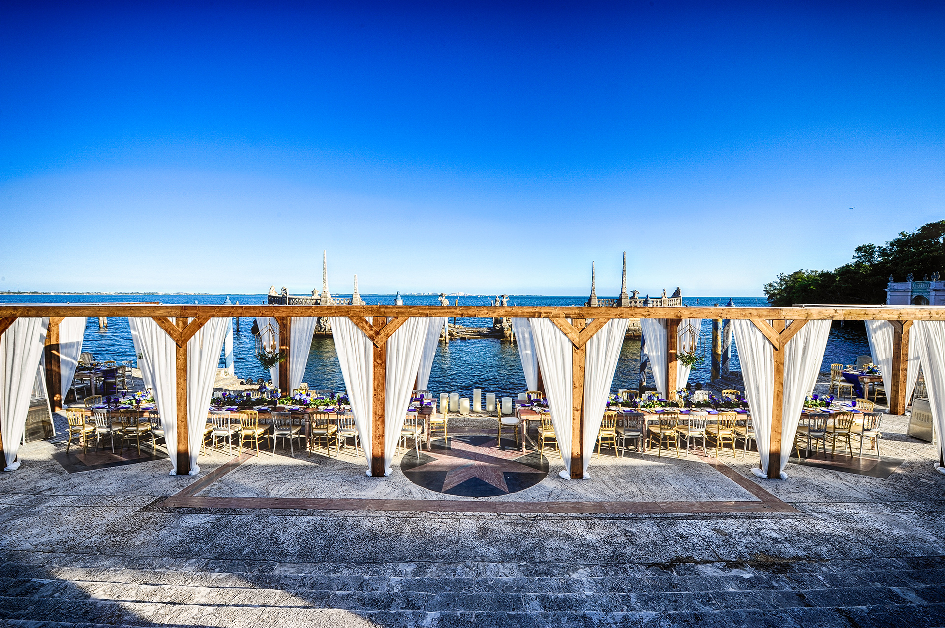 A Warm Miami Welcome - Hello!